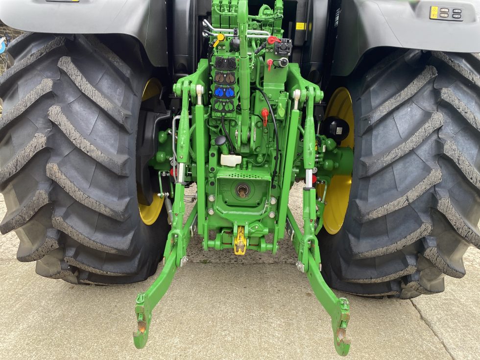 JOHN DEERE 6155R TRACTOR COMMAND PRO | RG Tractors