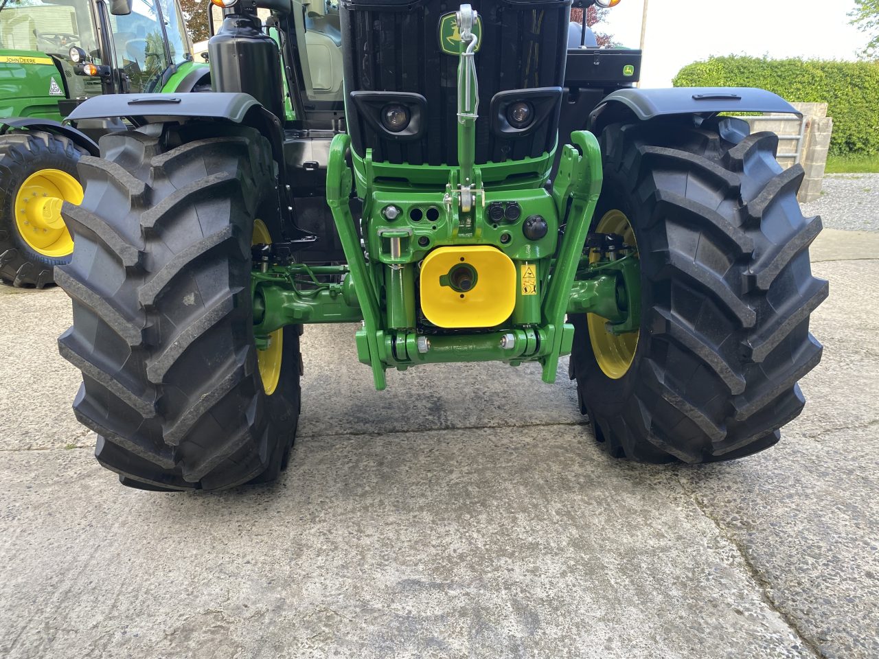 JOHN DEERE 6215R TRACTOR 50K COMMAND PRO | RG Tractors