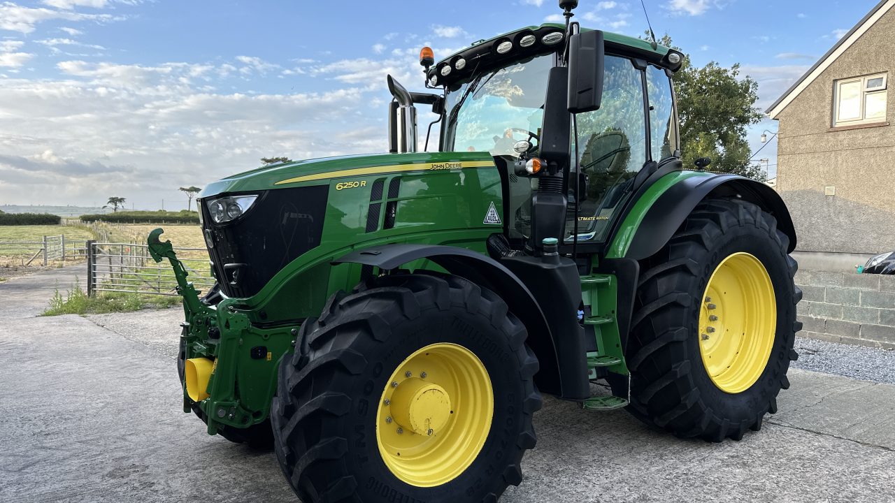JOHN DEERE 6250R TRACTOR 50K COMMAND PRO | RG Tractors