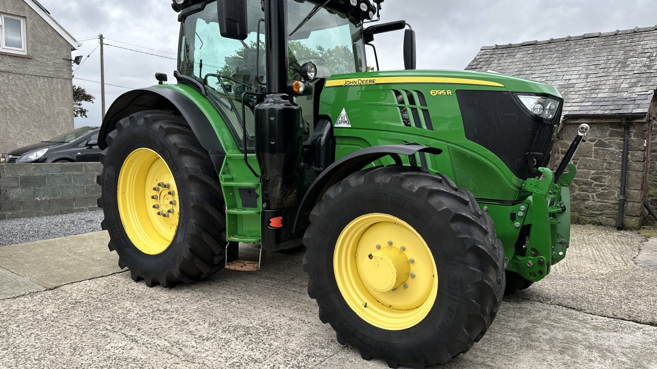 Tractors | RG Tractors